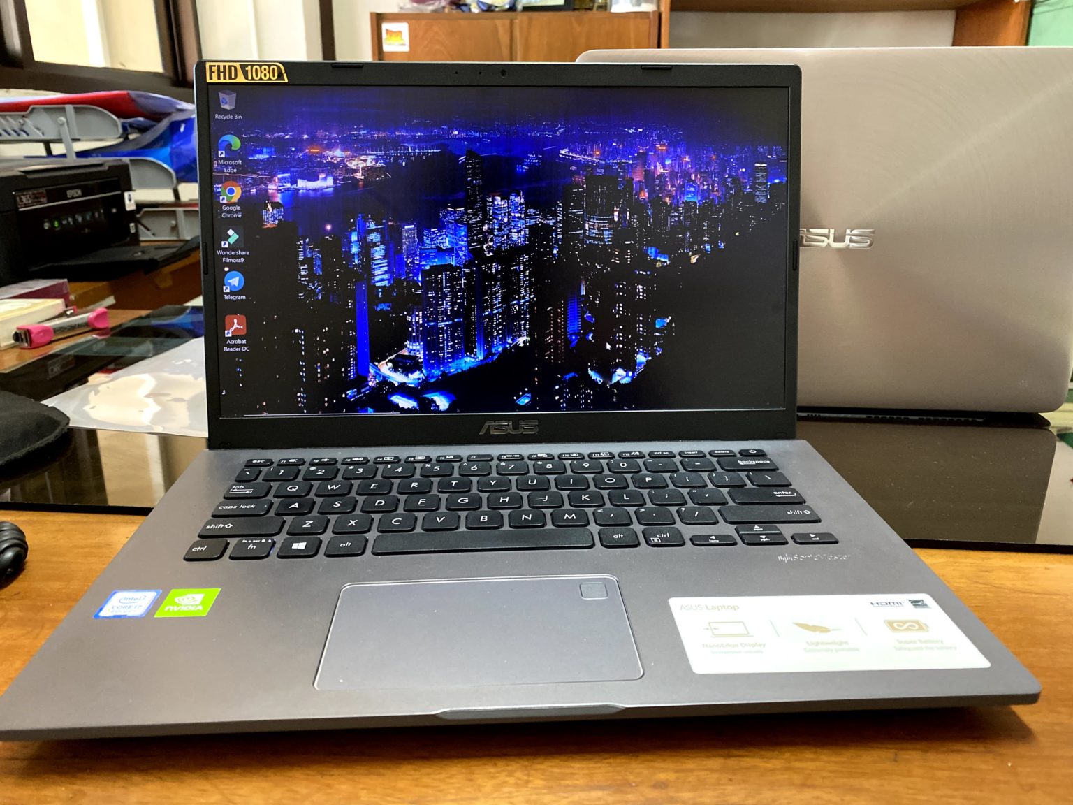 Laptop ASUS VivoBook A409FJ - BOY: Blog Oom Yahya